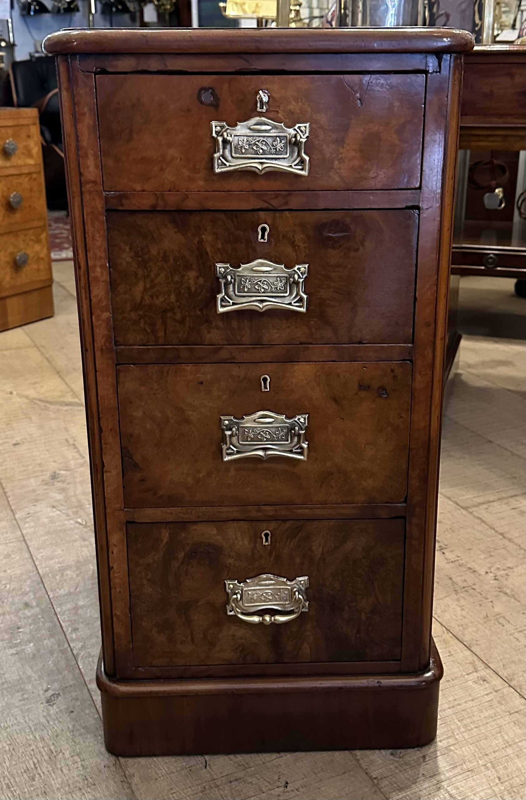 IMG_1030 – Brian Behan Antique Galleries